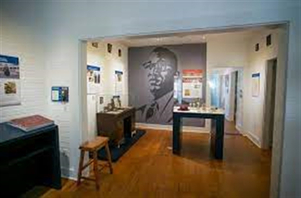 Richardson steps up as the A. Quinn Jones museum coordi Welcome to the ...